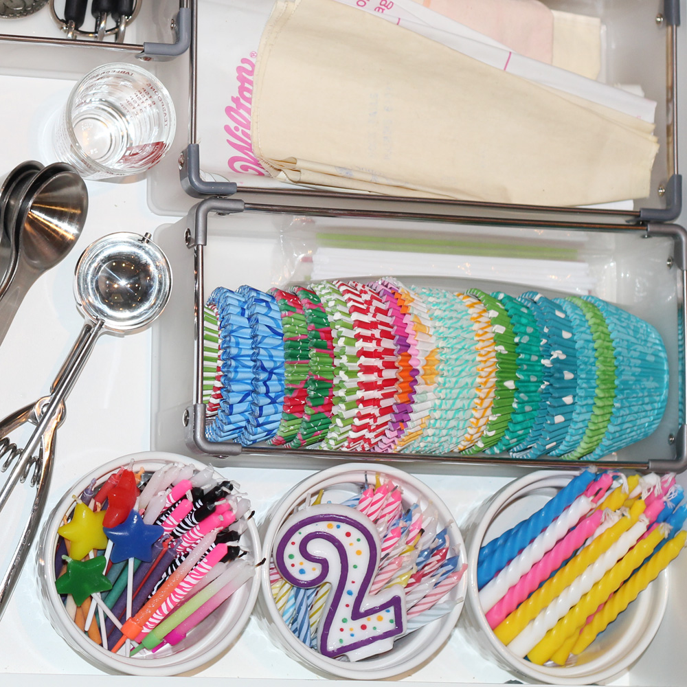 Creating an Organized Baking Drawer - Blue i Style